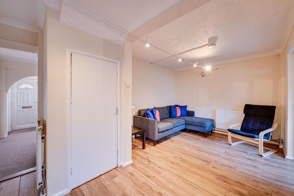 Franklyn Road, Canterbury 1 bed house - £286 pcm (£66 pw)