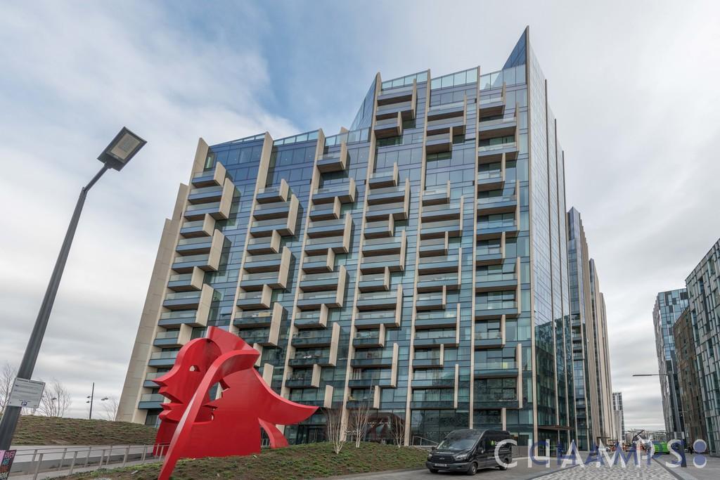 10 Cutter Lane, SE10 0XY 1 bed flat - £1,600 pcm (£369 pw)