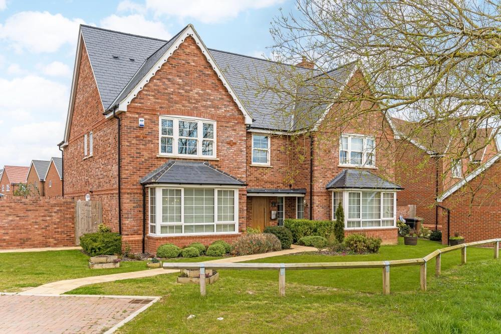 Hode Garth, Thame, Oxfordshire, OX9 4 bed detached house - £1,195,000