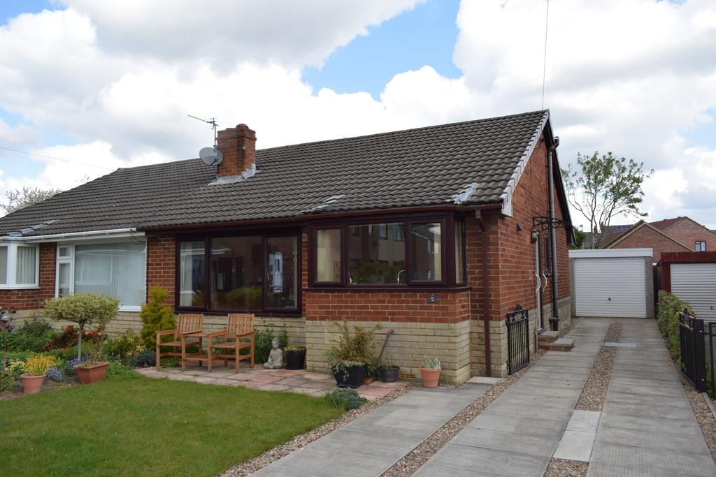 Westfield Crescent Ossett 2 Bed Semi Detached Bungalow £750 Pcm £