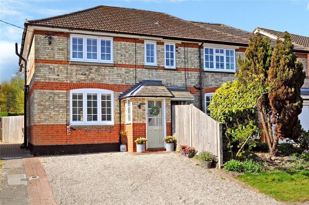 Stock Lane, Ingatestone, Essex, CM4 3 bed semi-detached house - £550,000