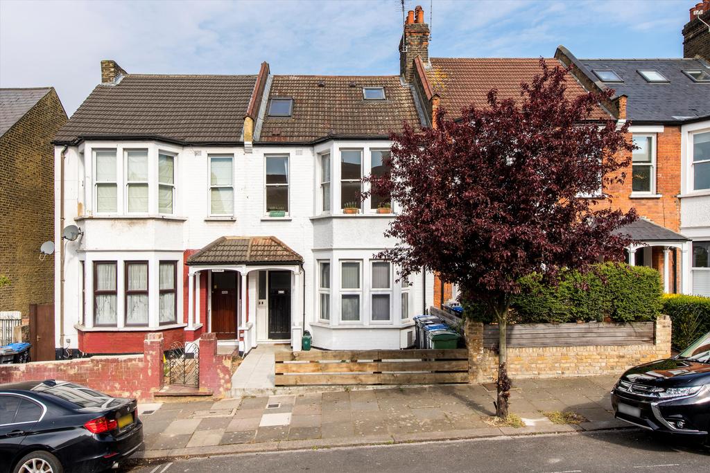 Monson Road, Kensal Green, London, NW10 5 bed flat - £700,000