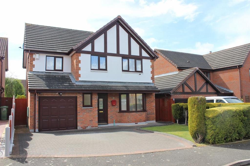 Durlston Close, Amington, Tamworth 4 bed detached house - £354,950