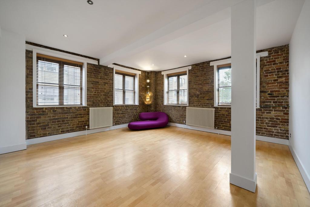 Tanner Street, London, SE1 2 bed flat - £2,730 pcm (£630 pw)