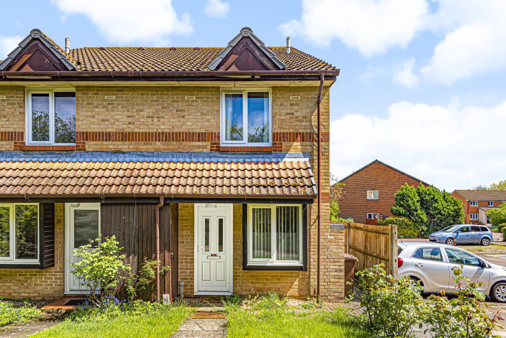 Kidlington, Oxfordshire, OX5 1 bed semi-detached house - £225,000