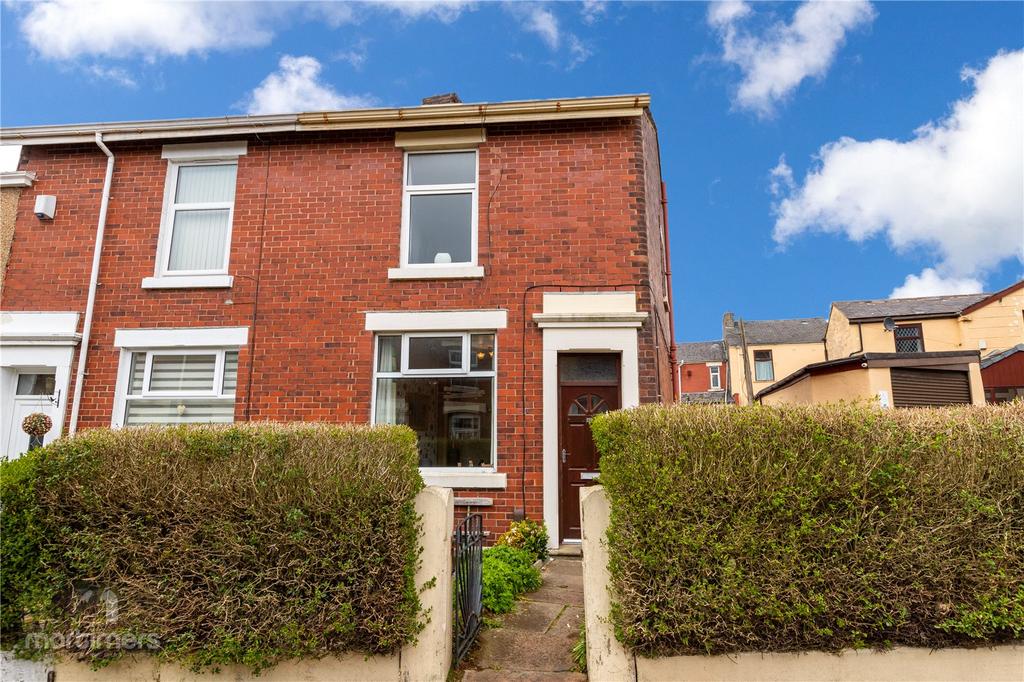 Pink Place, Blackburn, BB2 2 bed end of terrace house - £89,950