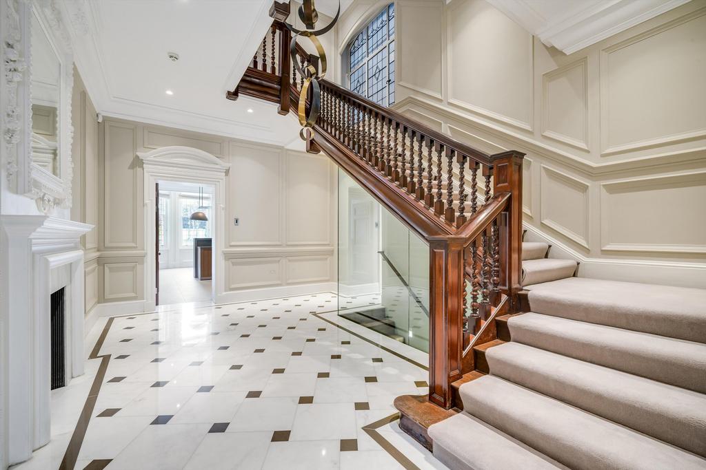 Lygon Place, Belgravia, London, SW1W 7 bed house - £58,500 pcm (£13,500 pw)