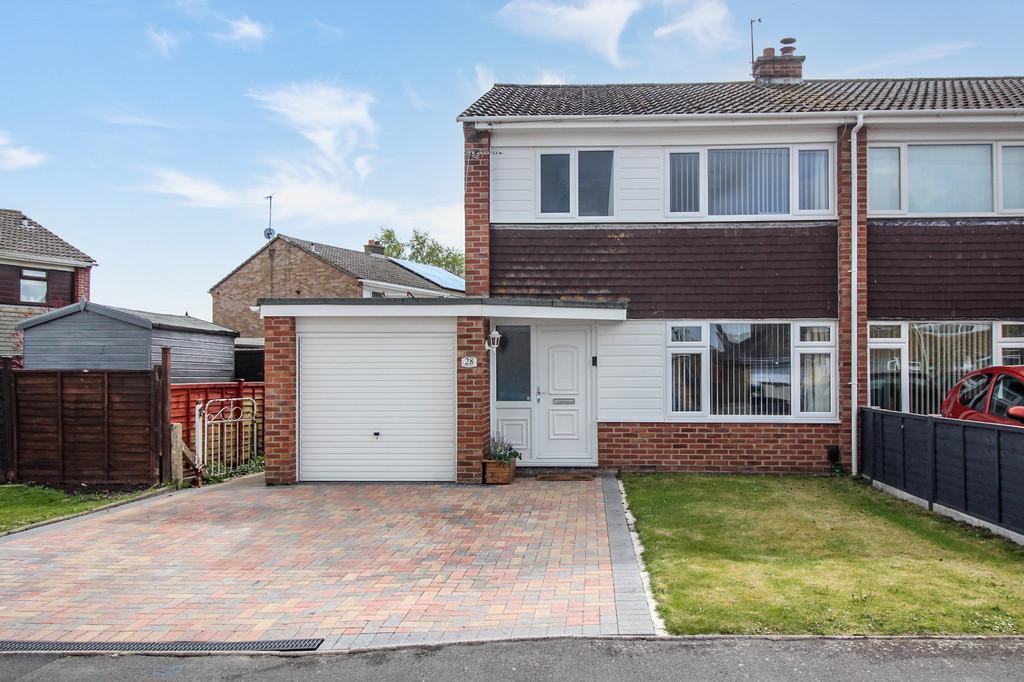 Downsview Road, Westbury 3 bed semi-detached house - £260,000