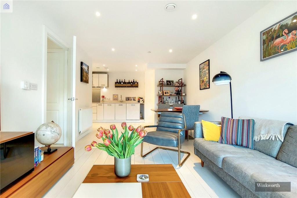 Atkins Square, Dalston Lane, E8 2 bed apartment - £2,000 pcm (£462 pw)