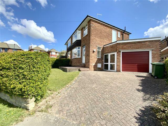Arnold Avenue, Charnock, Sheffield... 3 bed semi-detached house - £200,000