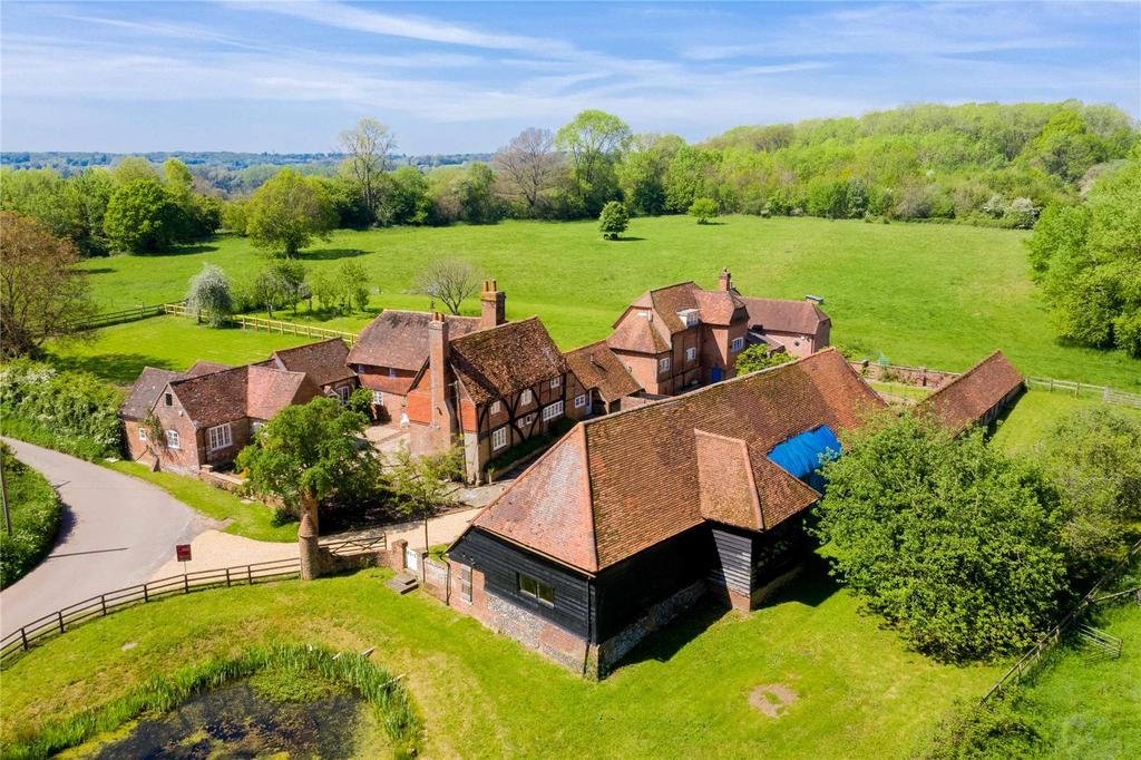 Bucklebury, Reading, Berkshire 6 bed house - £1,450,000