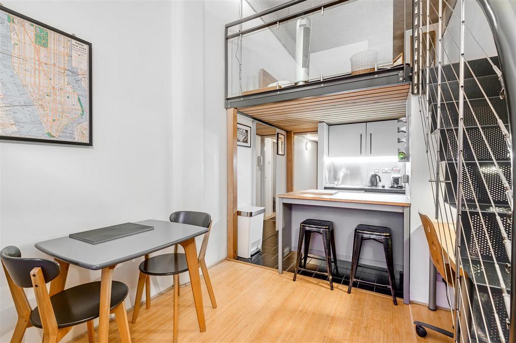 Manhattan Building, Bow Quarter, E3 1 bed flat - £1,800 pcm (£415 pw)