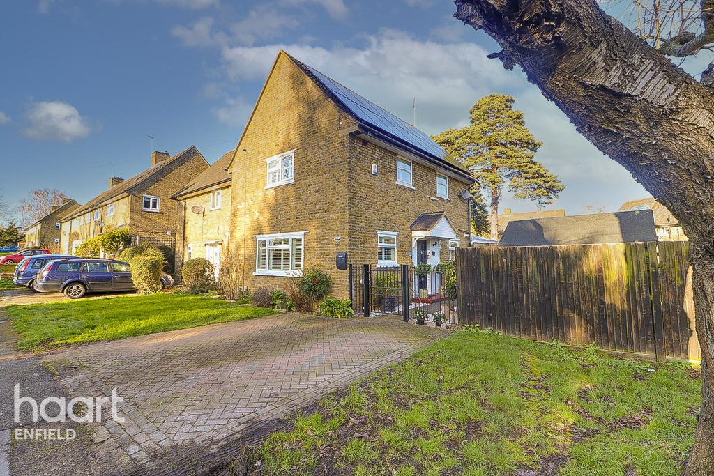 Turkey Street, Enfield 3 bed semi-detached house - £475,000