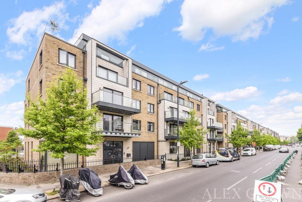 Argo House, Kilburn Park Road, Maida... 2 bed apartment - £3,000 pcm (£ ...