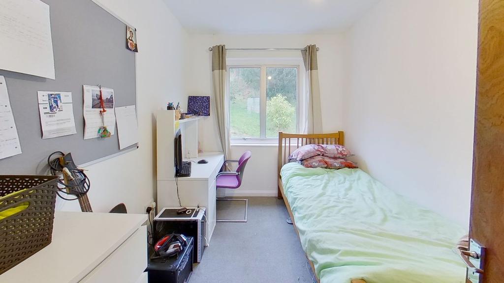 Guildford Park Avenue, GU2 7NN 1 bed in a house share - £460 pcm (£106 pw)