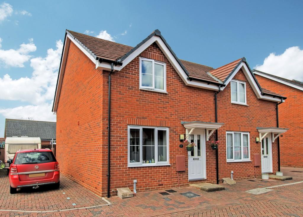 Curtis Close Watchfield Swindon 2 Bed Semi Detached House £125 000