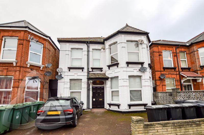 Manstone Road, KILBURN, NW2 Studio - £715 pcm (£165 pw)