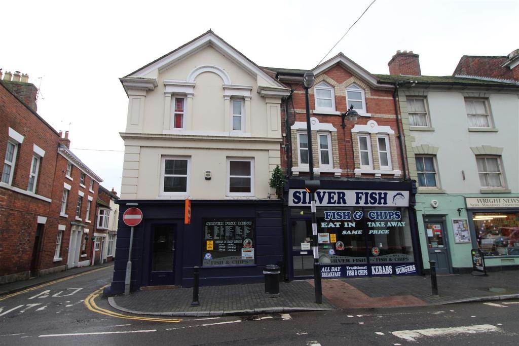 High Street, Wem, Shrewsbury 1 bed flat - £380 pcm (£88 pw)
