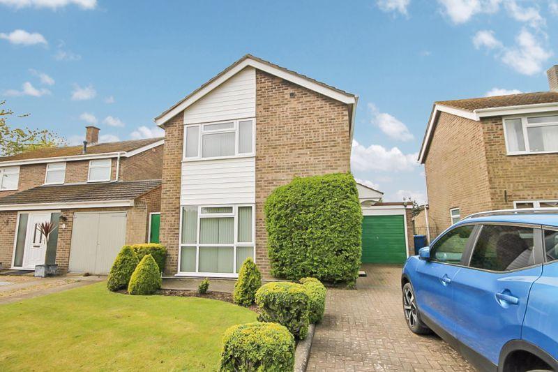 Lenthal BLETCHINGDON 3 bed detached house - £435,000