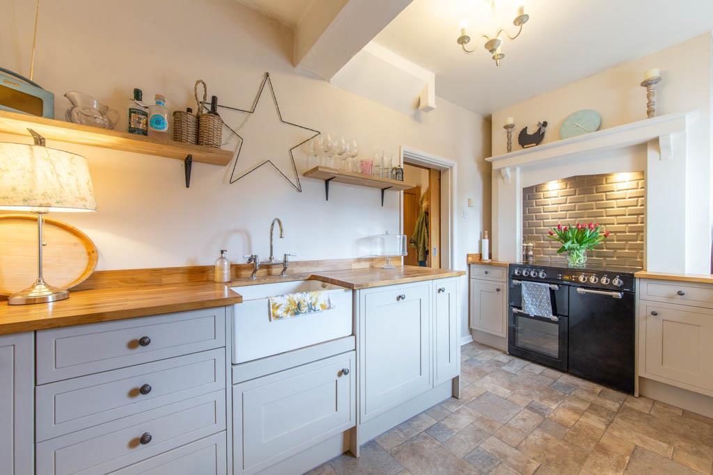 Brimfield, Ludlow 2 bed terraced house - £220,000