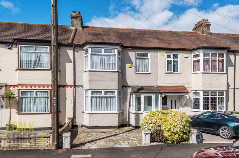 Globe Road, Hornchurch, RM11 3 bed terraced house - £420,000