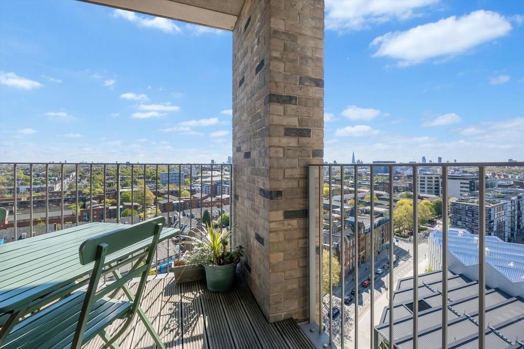 York Way, London, N1C 2 bed apartment - £725,000