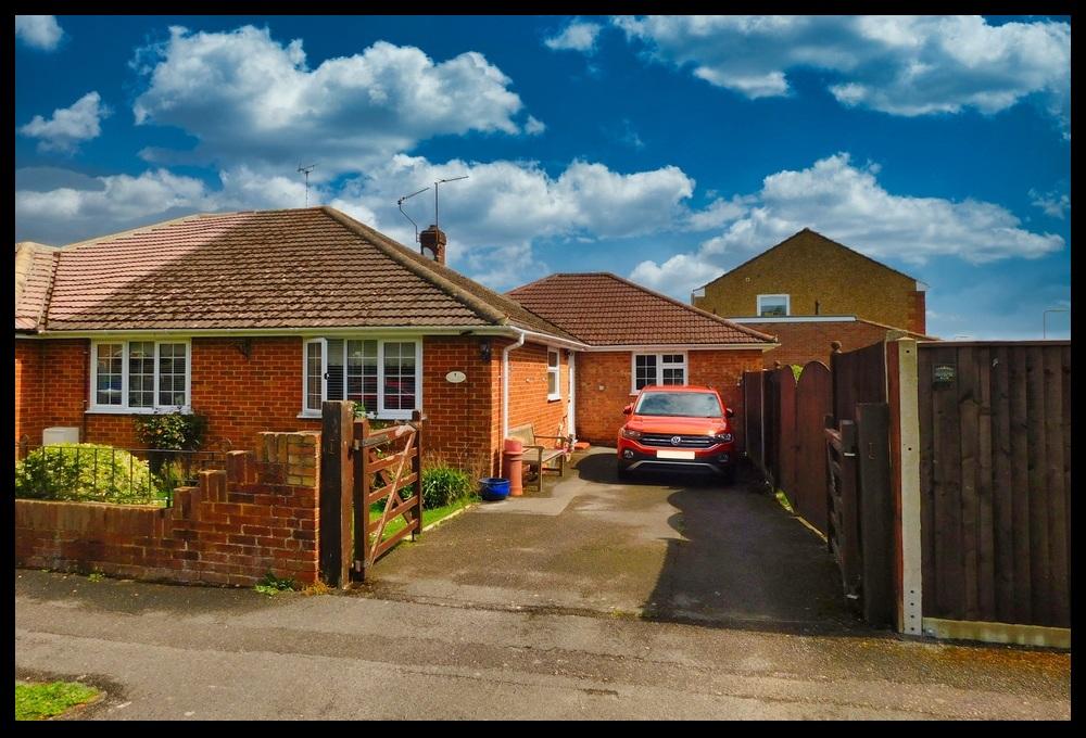 Malwood Gardens Totton Southampton So40 3 Bed Semi Detached Bungalow