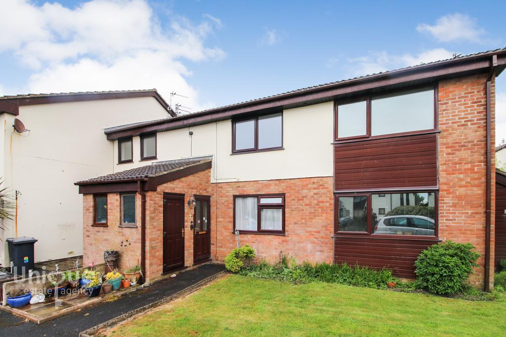 Hoghton Close, Lytham St. Annes, FY8 2 bed apartment - £79,950