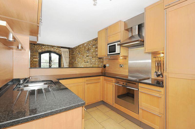 Reardon Path, Wapping London E1W 2 bed apartment - £900,000