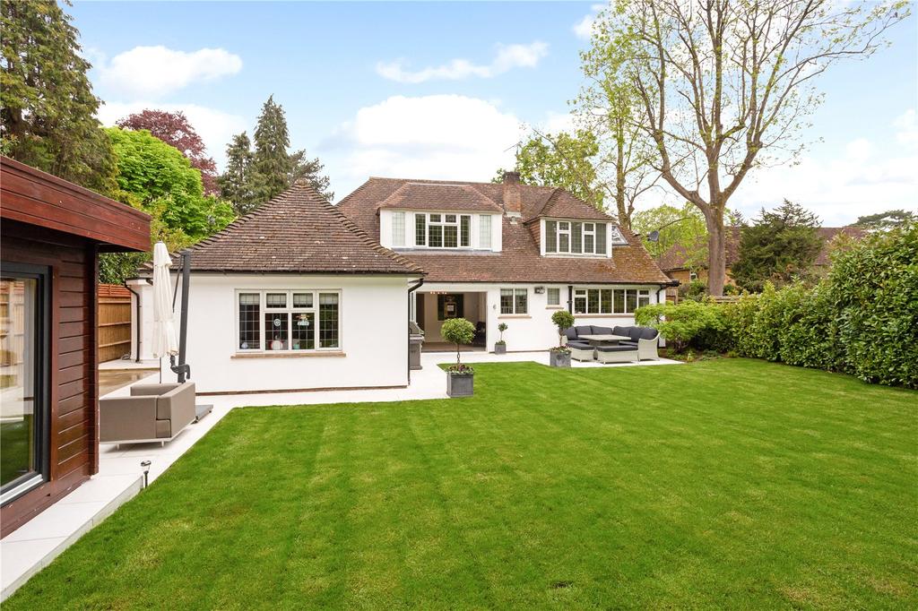 Fairmile Lane, Cobham, Surrey, KT11 4 bed detached house - £1,500,000