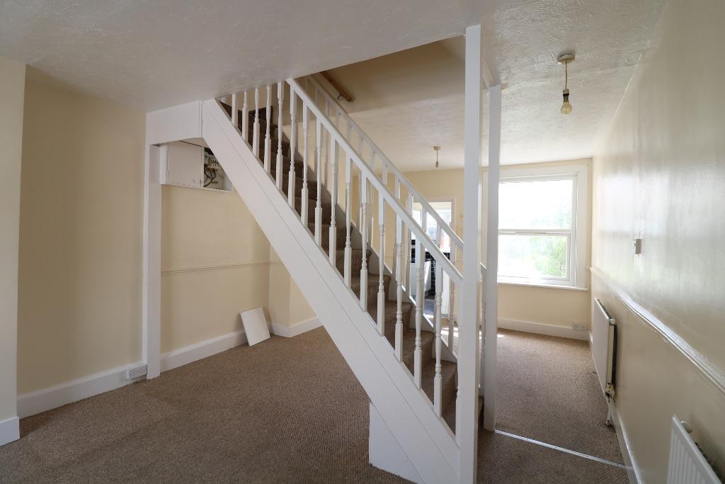 Wyndam Road, Tower Hamlets, Dover, CT17 2 bed terraced house - £750 pcm ...