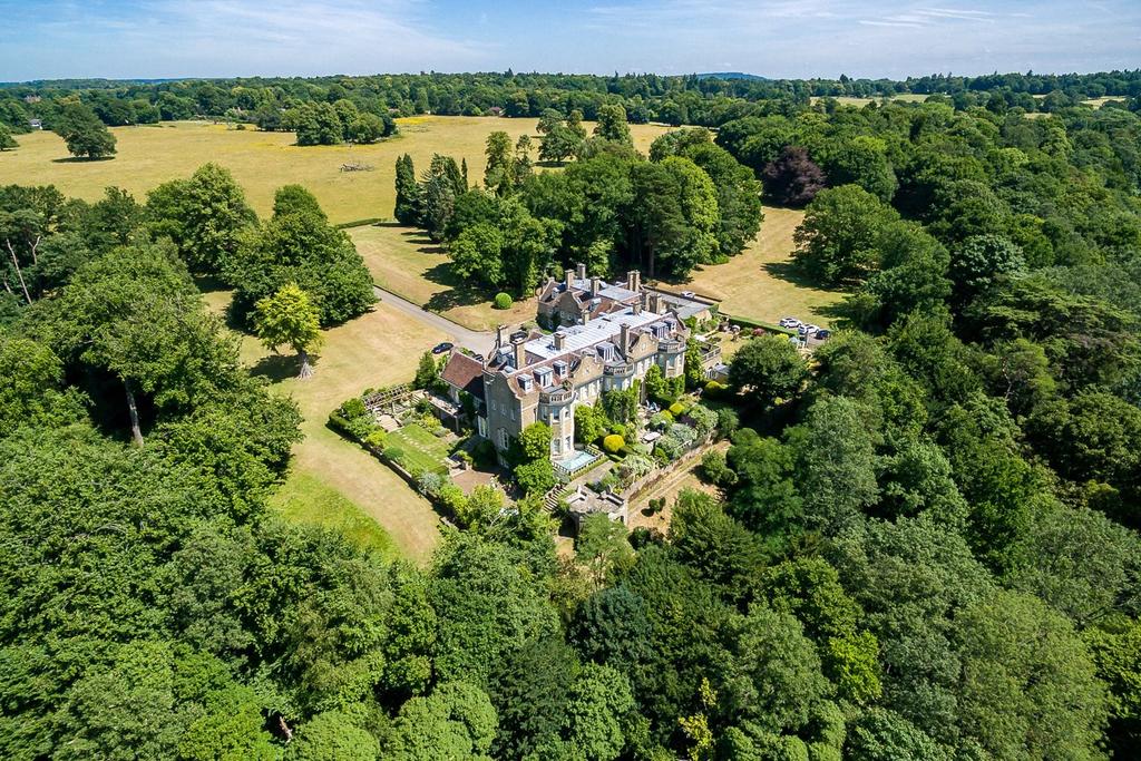 Busbridge Hall, Home Farm Road... 5 bed house - £1,250,000