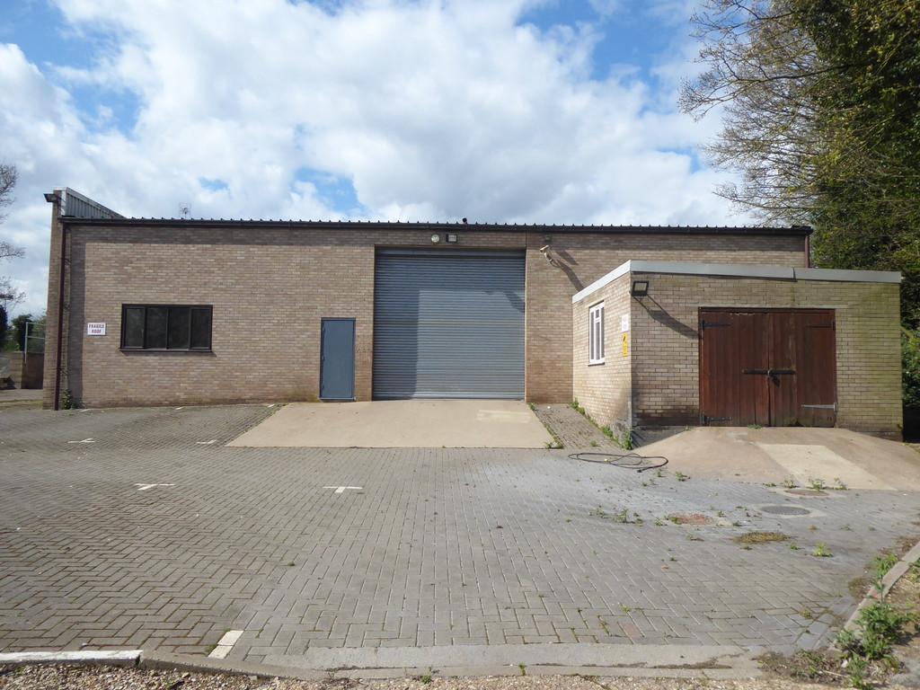 Garage Premises, Uffington Road, Stamford. PE9 2EX Showroom - £3,750 ...