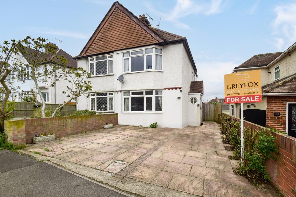 Pump Lane Rainham Gillingham Me8 3 Bed Semi Detached House £325 000