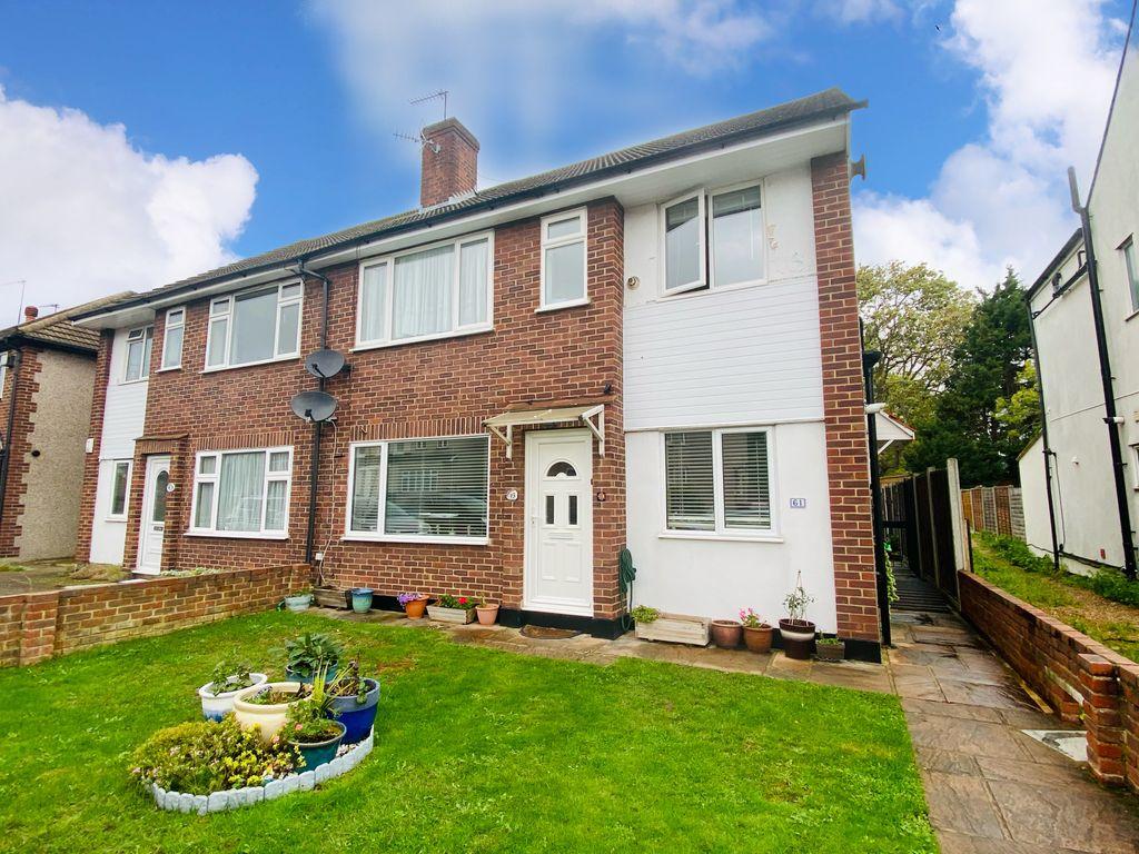 Standard Road, Bexleyheath DA6 8DR 2 bed maisonette - £275,000