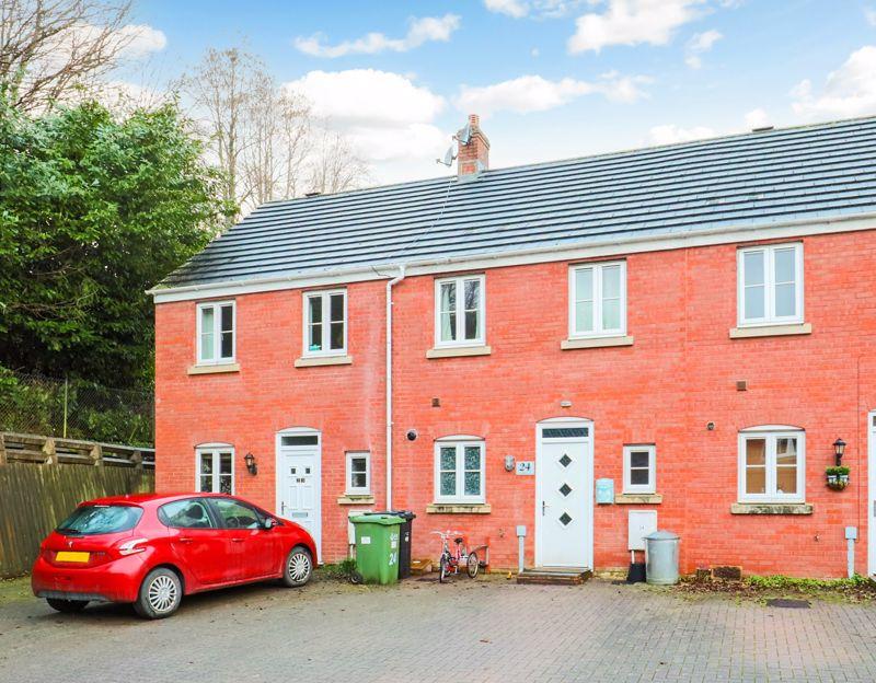 Medley Court, Exwick, Exeter 2 bed terraced house - £195,000