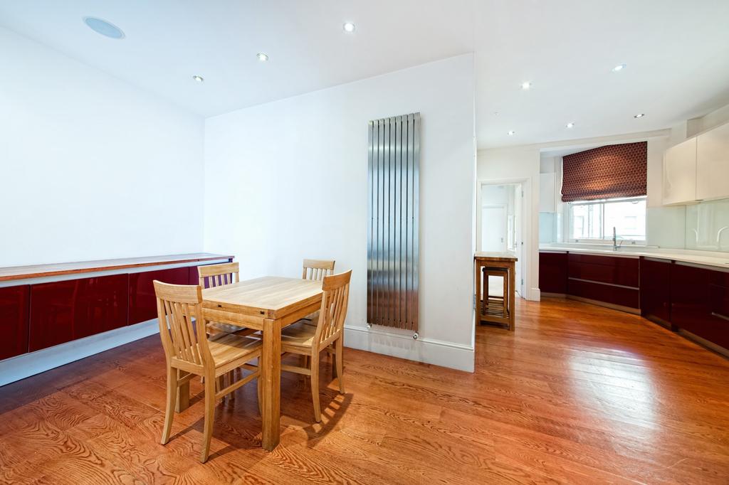 Old Court House, Old Court Place, London 3 bed flat - £4,312 pcm (£995 pw)