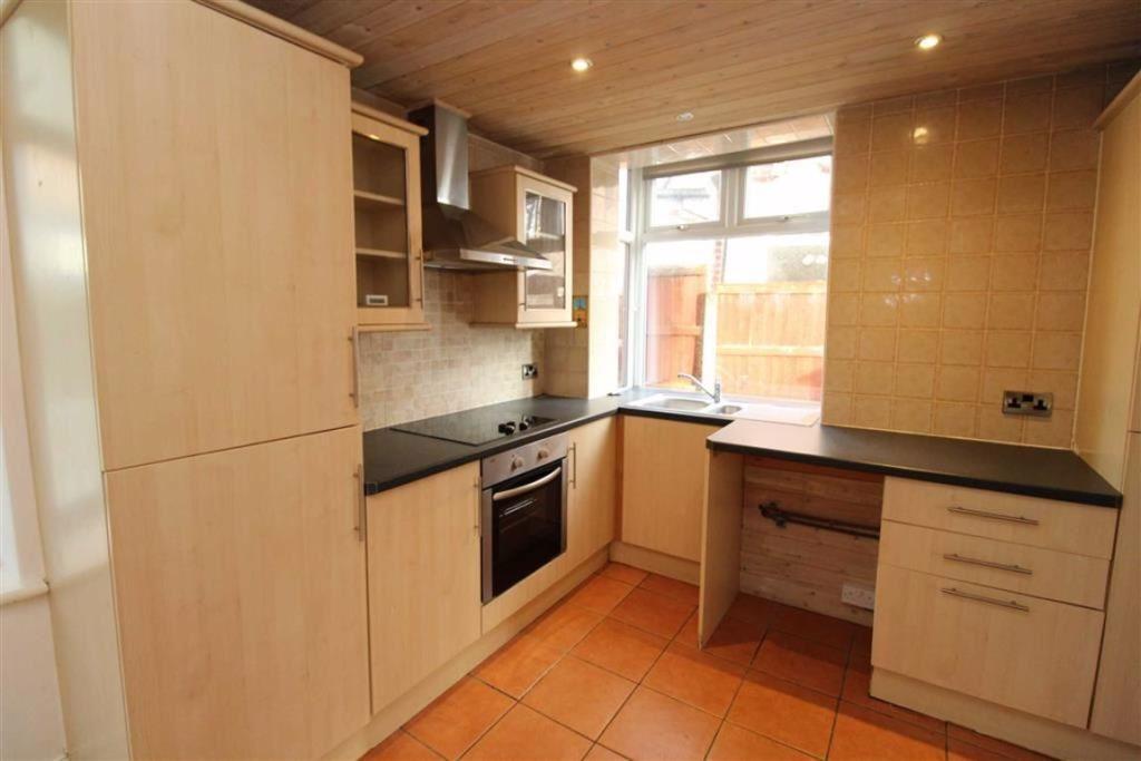 Doffcocker Lane, Bolton, Greater... 3 bed semi-detached house - £150,000