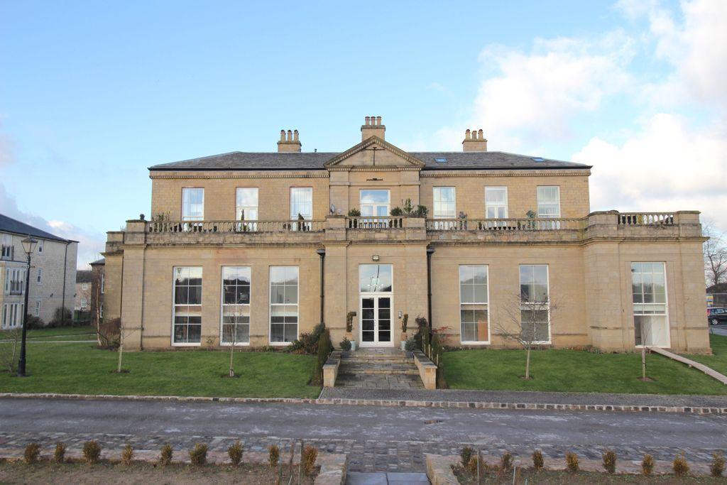 Berry Hill Hall, Mansfield NG18 4FH 2 bed apartment - £150,000