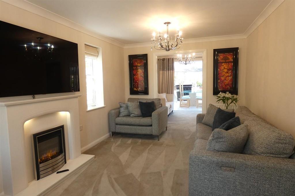Water Mill Crescent, Sutton Coldfield 4 bed detached house - £485,000