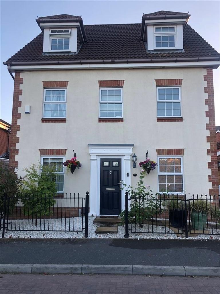Water Mill Crescent, Sutton Coldfield 4 bed detached house - £485,000