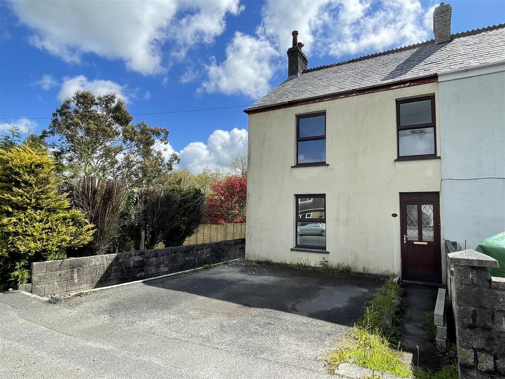 Fore Street, Bugle, St. Austell 3 bed end of terrace house - £170,000