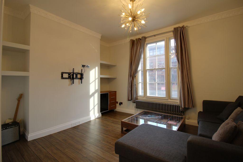 Regent Court, Reading RG1 7HW 2 bed flat - £275,000