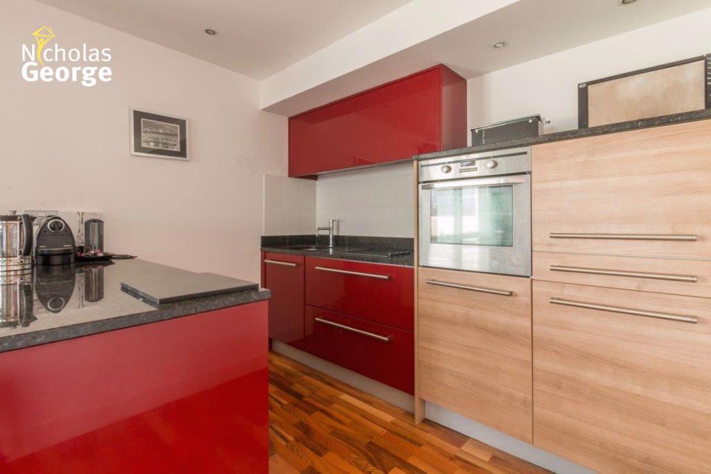 Hemisphere Apartments, Edgbaston, B5 7SE 2 bed flat - £995 pcm (£230 pw)