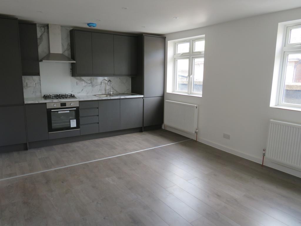 Archway Road, Highgate, N6 2 bed apartment - £1,517 pcm (£350 pw)