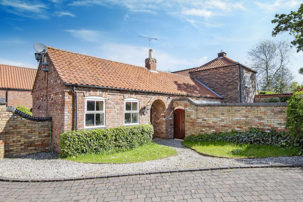 The Old Stackyard, Wrawby 3 bed barn conversion - £300,000