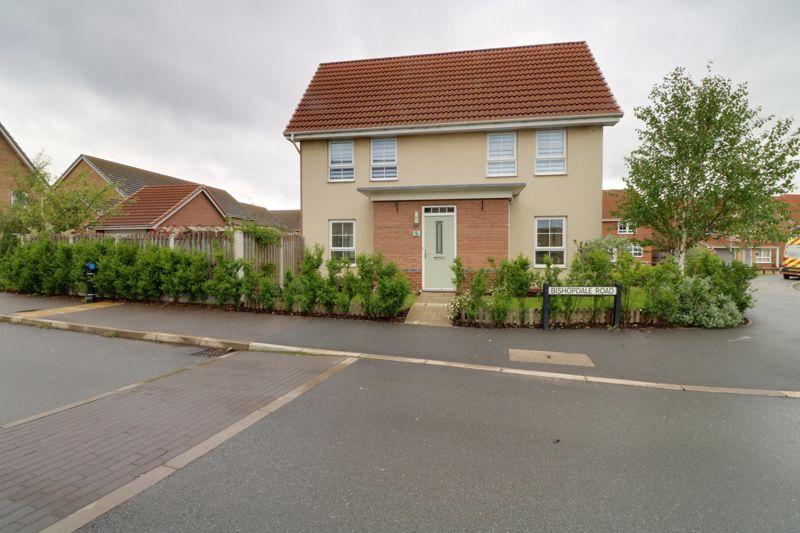Bishopdale Road, Scunthorpe 3 bed detached house - £215,000