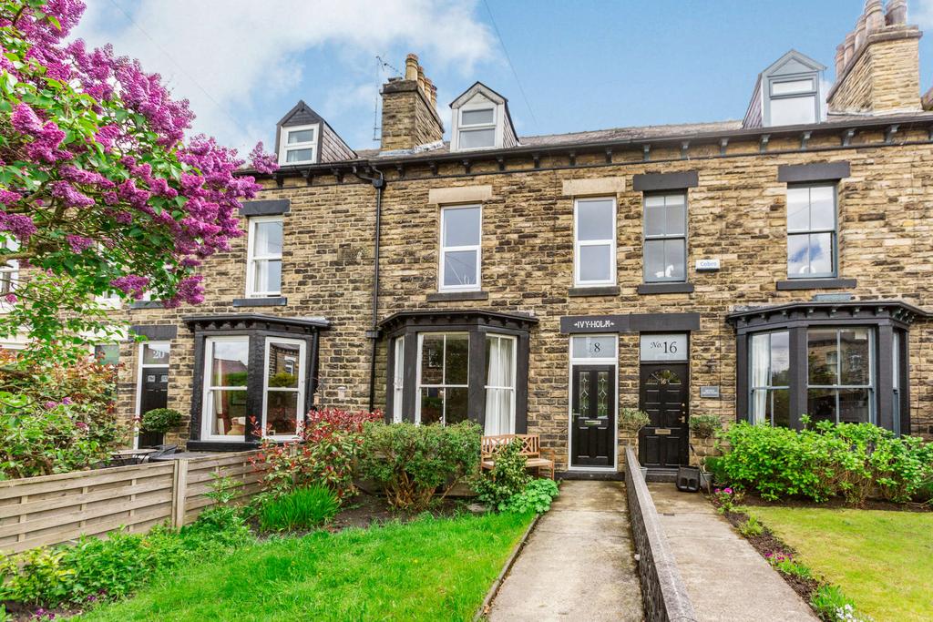 Grove Road, Harrogate, North Yorkshire 4 bed terraced house - £375,000