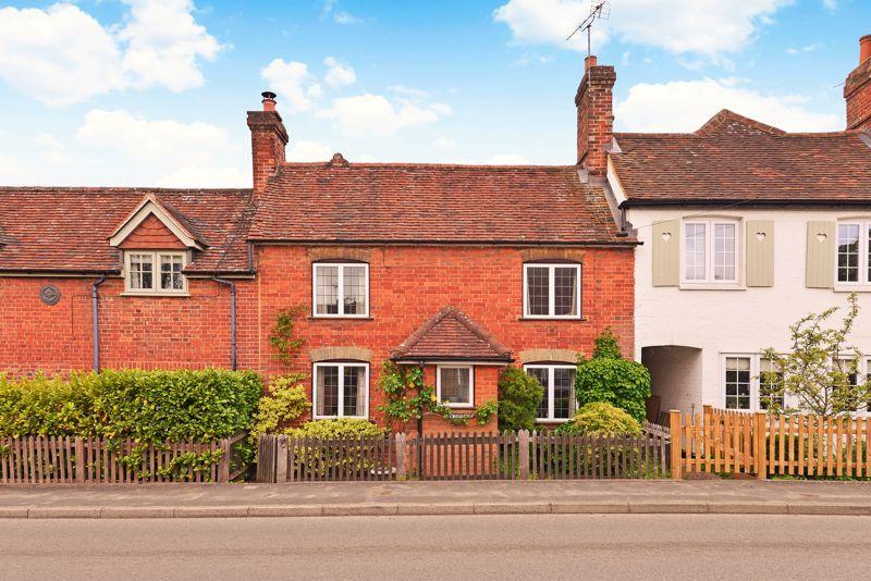 The Street, Ewhurst 3 bed terraced house - £400,000