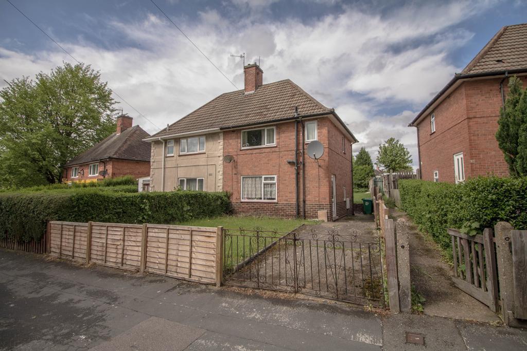 Longmead Drive, Daybrook, Nottingham... 3 bed semi-detached house - £ ...